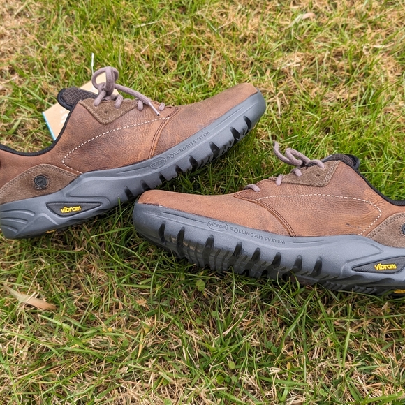 Hi-Tec | Shoes | Hitec Men Vlite Walklite Witton Sneakers 5 | Poshmark